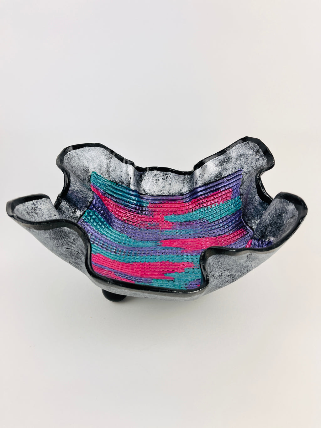 Postmodern Ceramic Studio Bowl – Dovetail